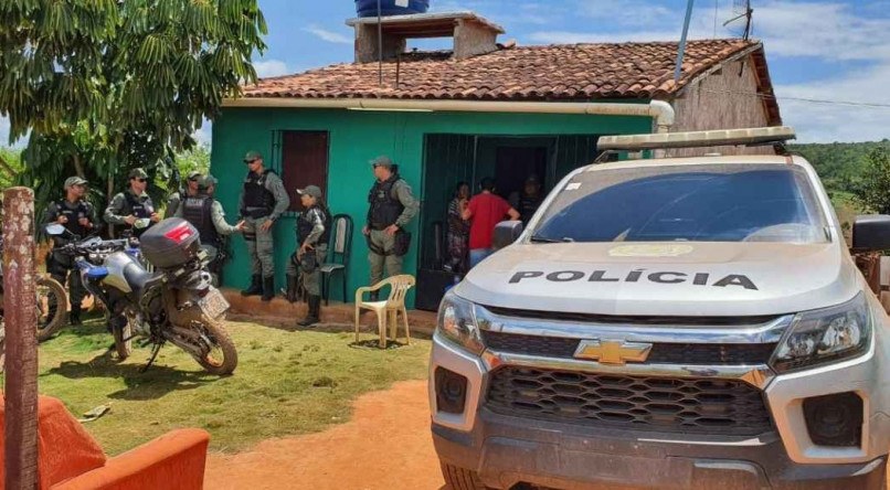 Pm Na Busca Por Suspeito De Estupro E Homicídio Farol De Notícias