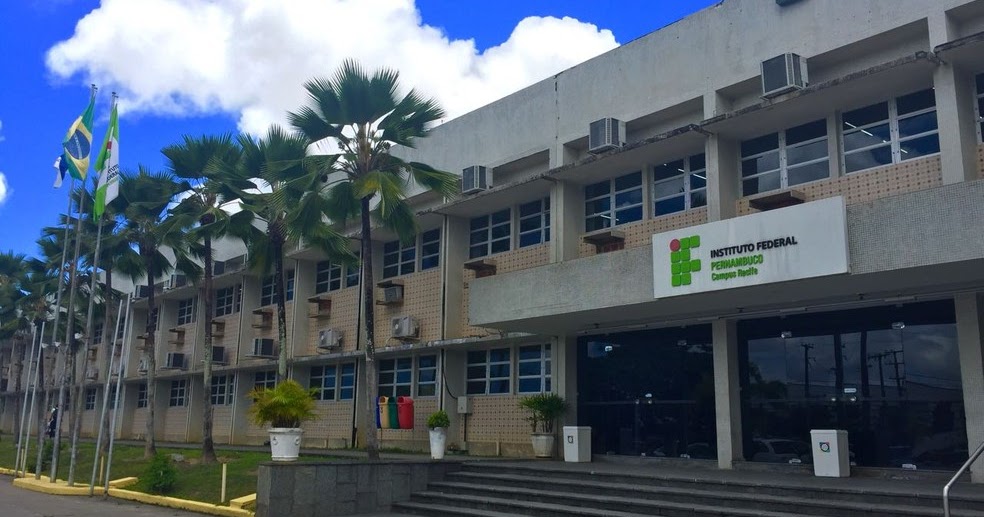 IFPE anuncia seleção com 60 vagas para professor