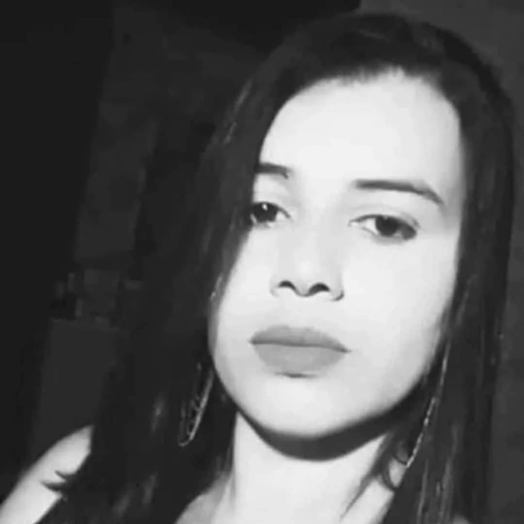 Mulher morre atropelada ao tentar atravessar rodovia
